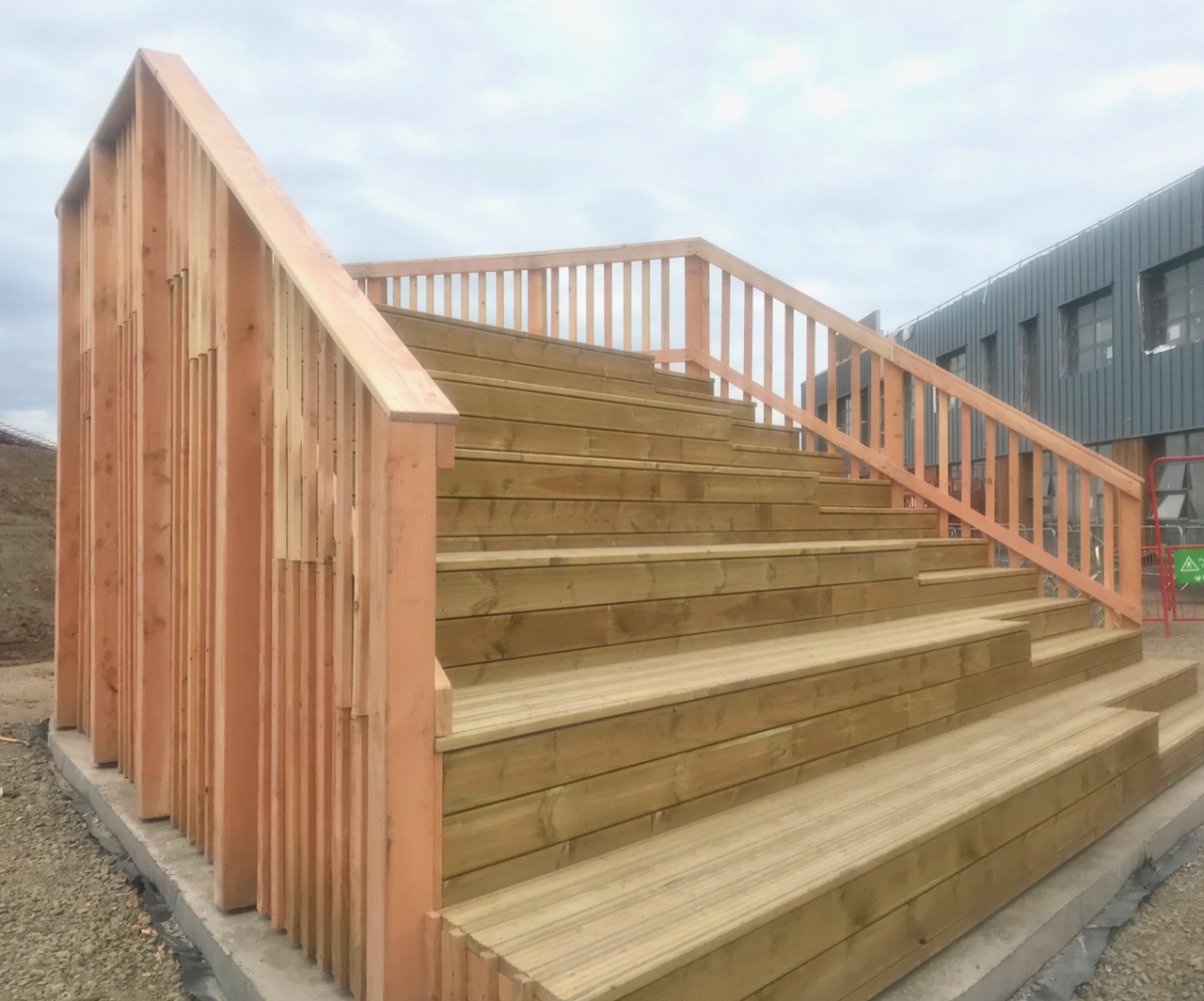 School Amphitheatre and Slide, Glasgow – Handspring Design