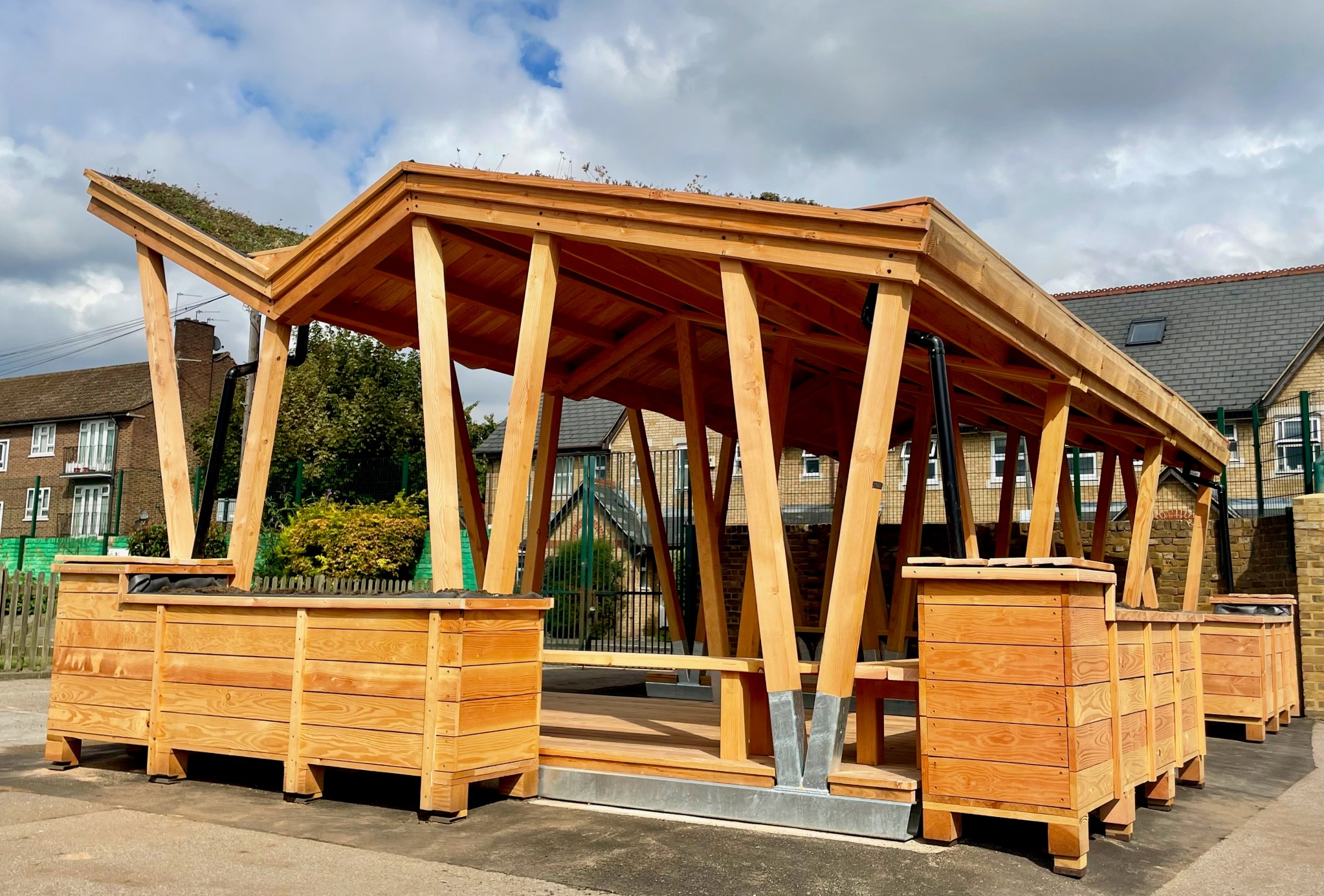 Lightning Strike Shelter – Handspring Design